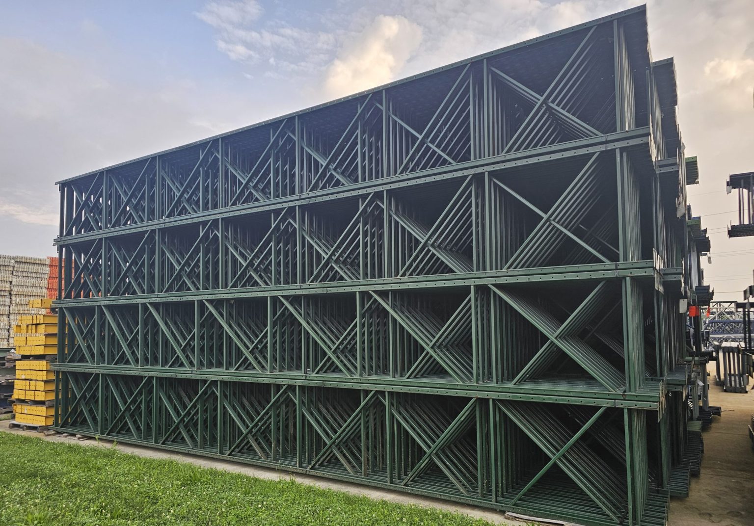 Used Ridg-U-Rak Uprights - UPR